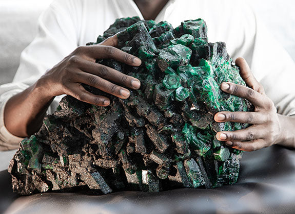 Colossal 187,775-Carat Cluster of Emerald Crystals Could Set Price Rec ...